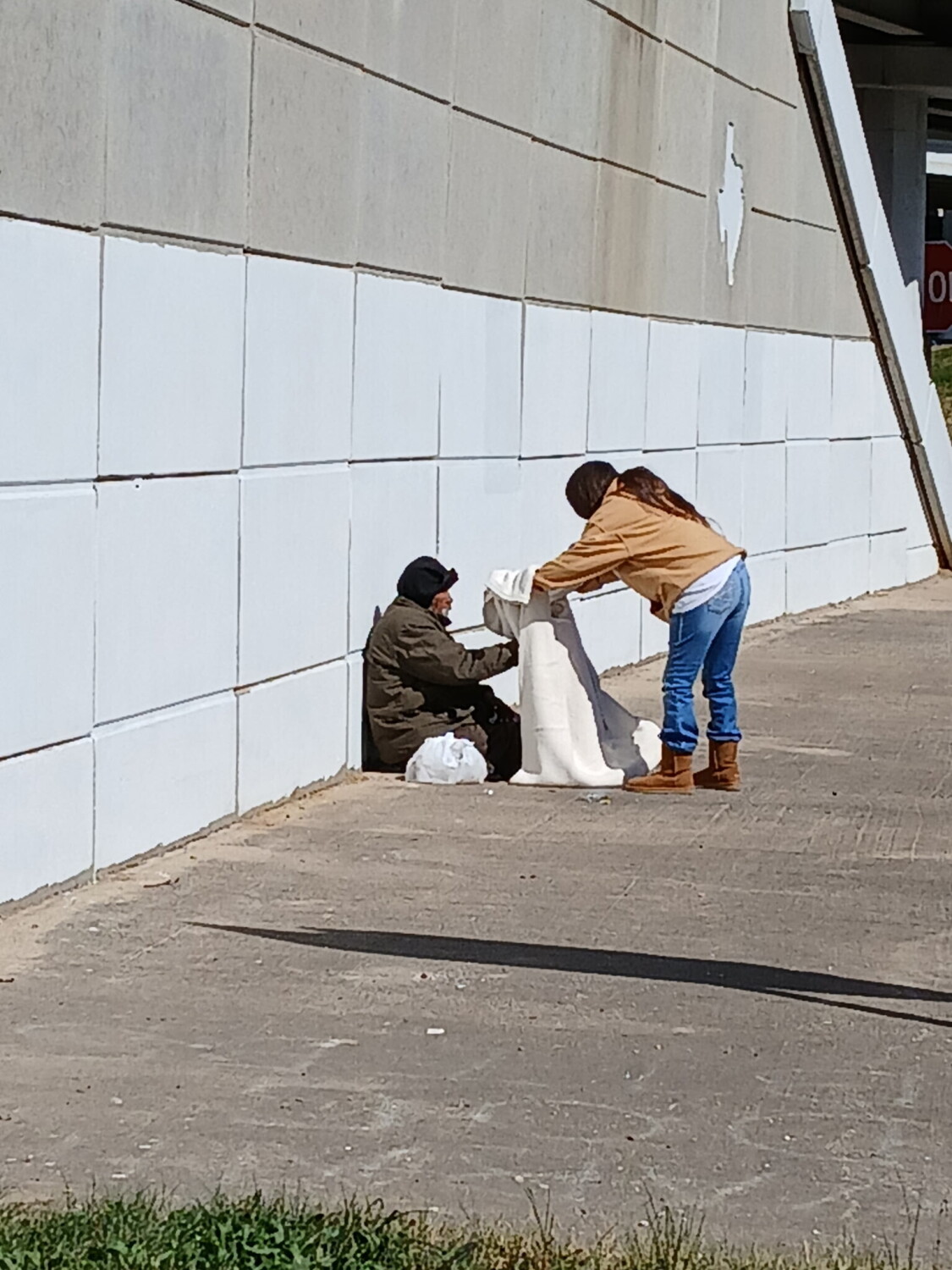 Competition Page | A Helping hand | Raquel Hernandez | Helping others ...