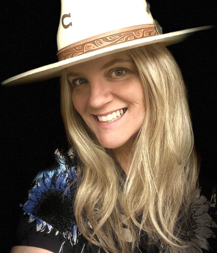 Competition Page | Standing Out in a Crowd | Elena Nelson | Fifth ...